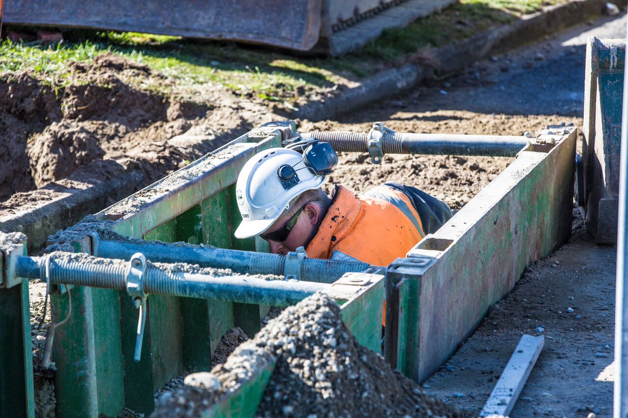 Sheet Piling And Dewatering | Maxwell Plumbing